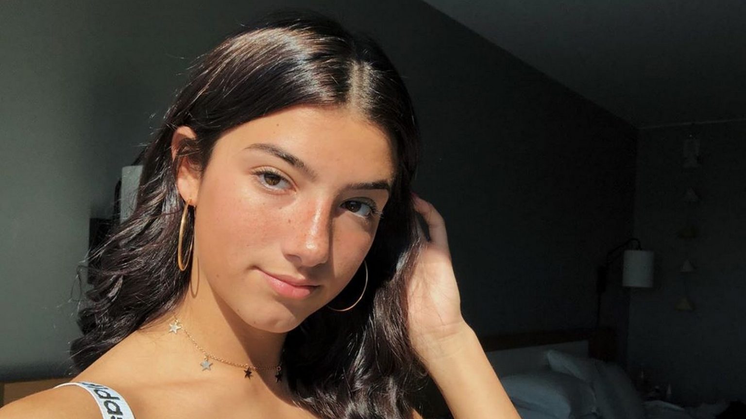 Charli D’Amelio: So tickt der TikTok-Star privat!
